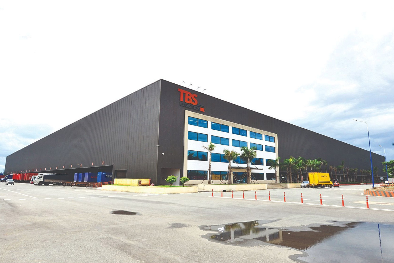 TYPICAL WAREHOUSE PROJECTS USING STEEL STRUCTURES - DaiDung Corporation
